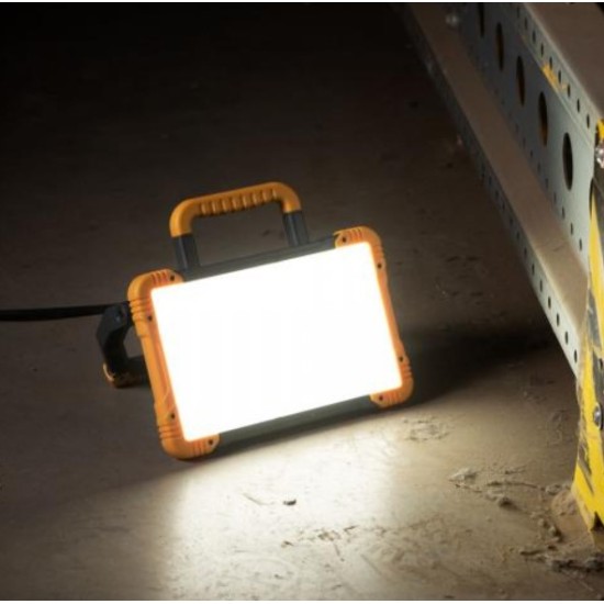 Led bouwlamp 3000 Lumen met steun